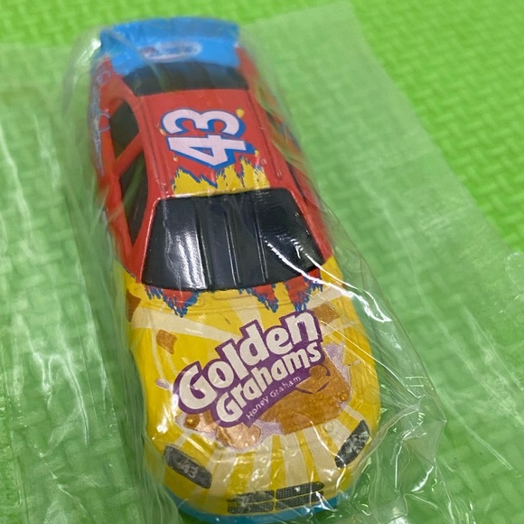 Toys | Richard Petty 43 Golden Grahams Cereal Diecast Car General Mills ...